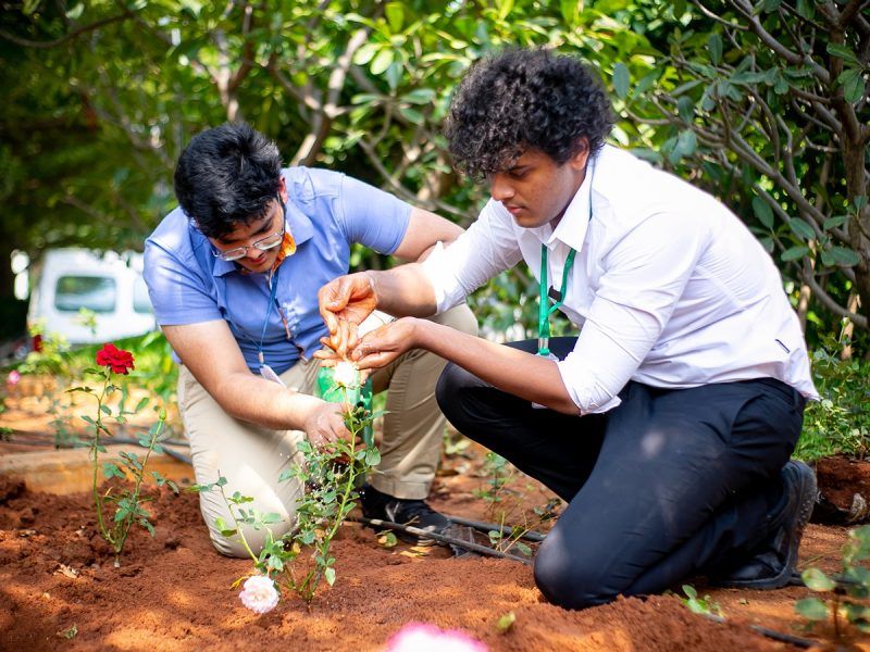 Why Community Service should be Integrated in School Curriculum